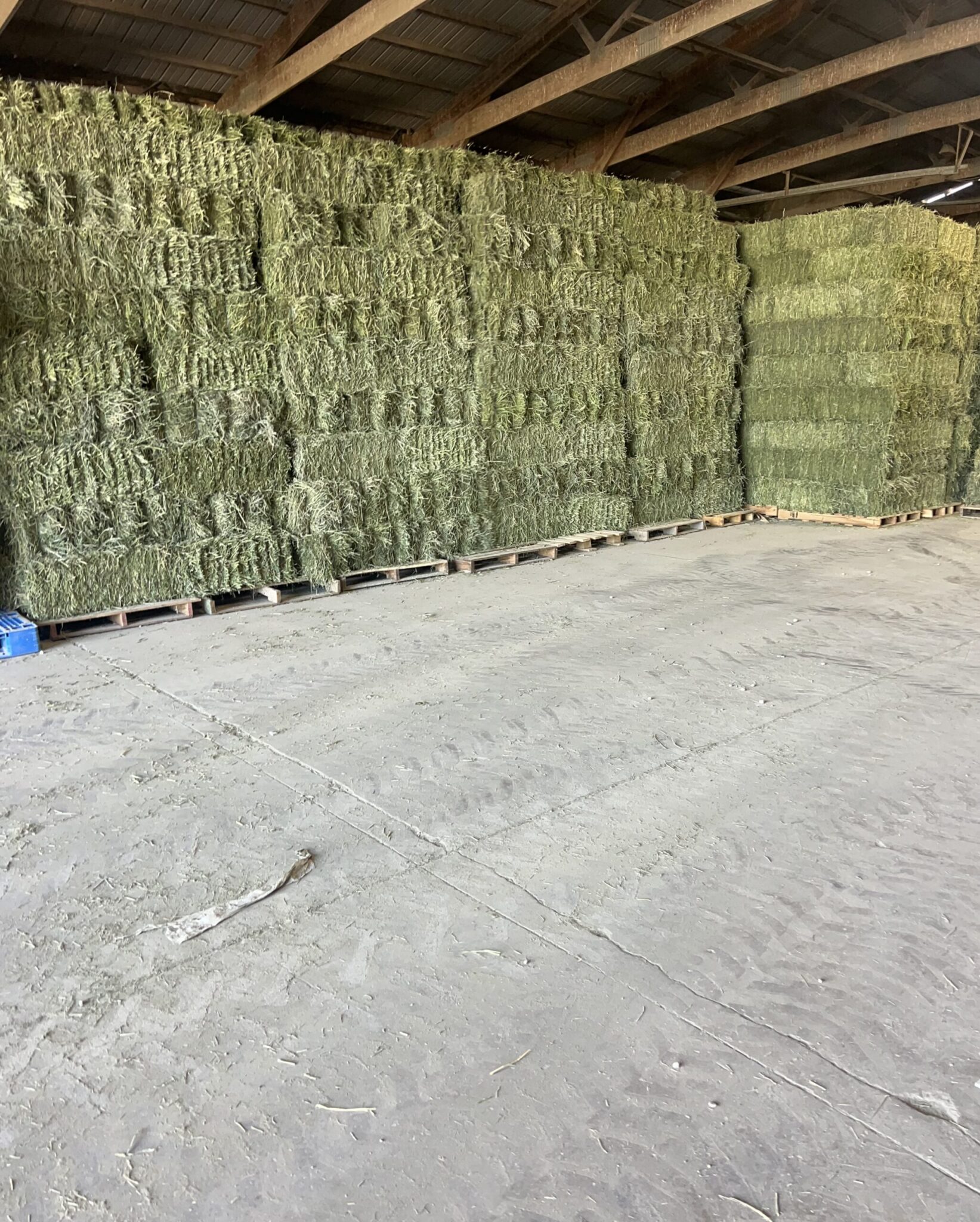 Alfalfa/Grass Mix Hay - Macksburg, Iowa - AllHay.com